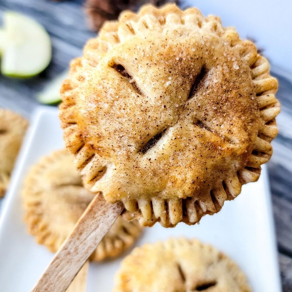 Easy Apple Pie Pops