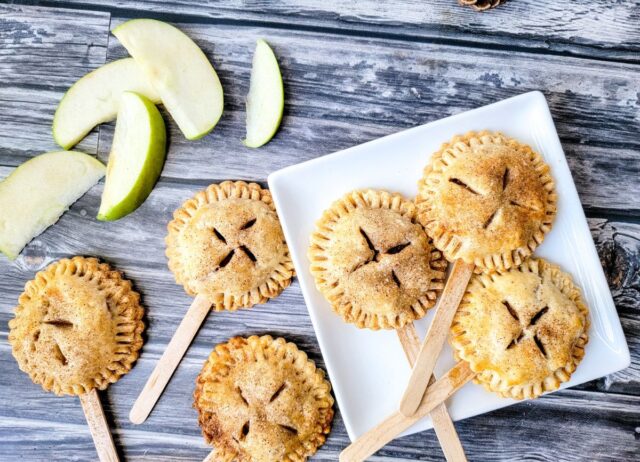 Easy Apple Pie Pops