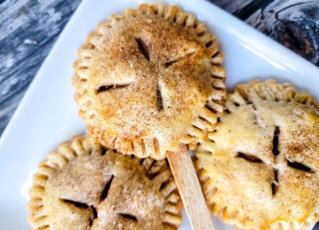 Easy Apple Pie Pops