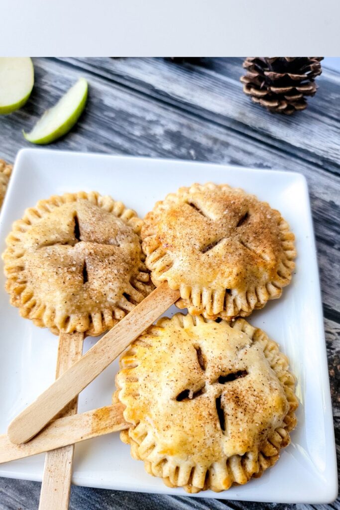 Easy Apple Pie Pops